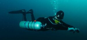 Sidemount Diving: A Detailed Guide